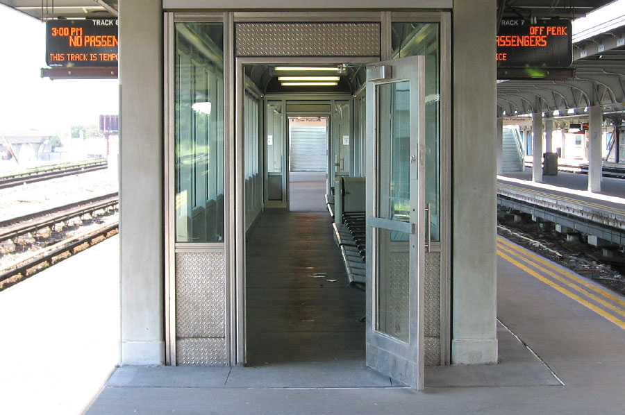 Jamaica AirTrain Station - Waiting Rooms & Kiosks - Soheil Mosun ...