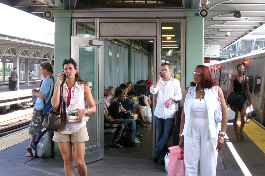 Jamaica AirTrain Station - Waiting Rooms & Kiosks - Soheil Mosun ...